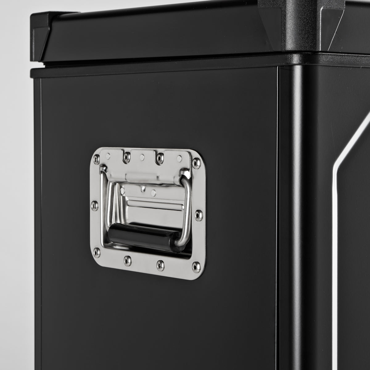 Portable fridge for outdoor use | TB65 DD Steel Black